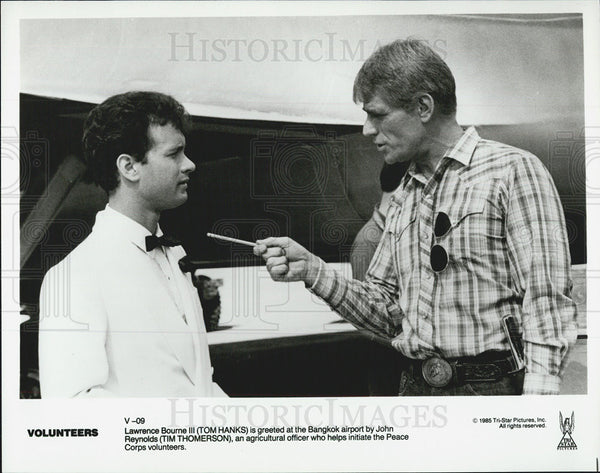 1985 Press Photo Actors Tom Hanks And Tim Thomerson Starring In "Volun ...