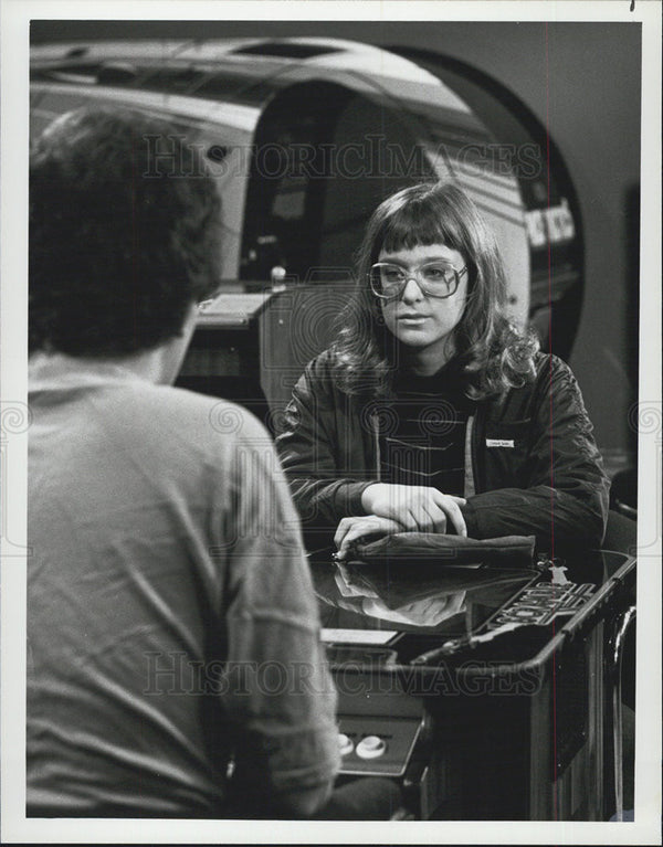 Gimme A Break Series Actors Lauri Hendler Loren Lester Scene 1982 ...