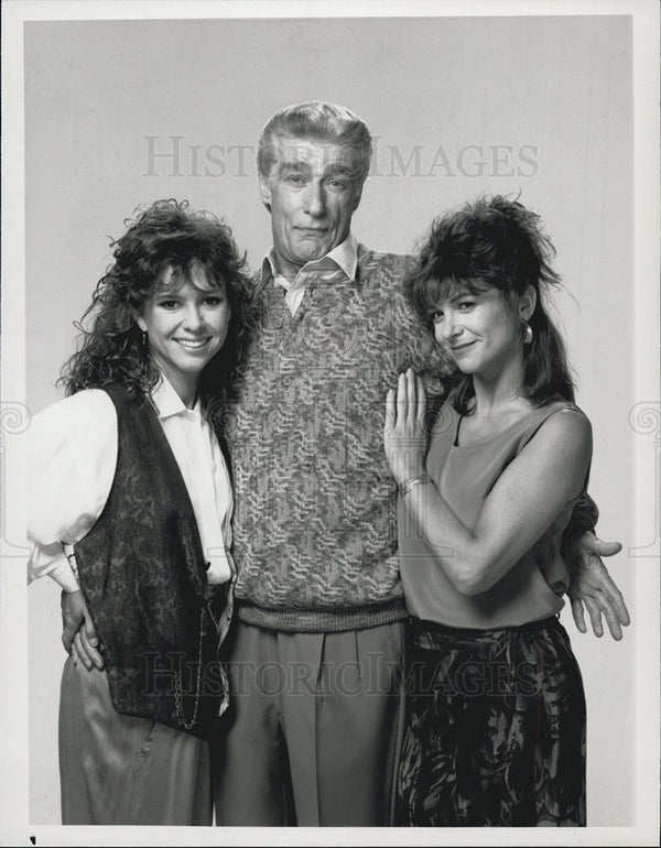 Richard Mulligan Kristy McNichol And Dinah Manoff in Empty Nest 1989 ...