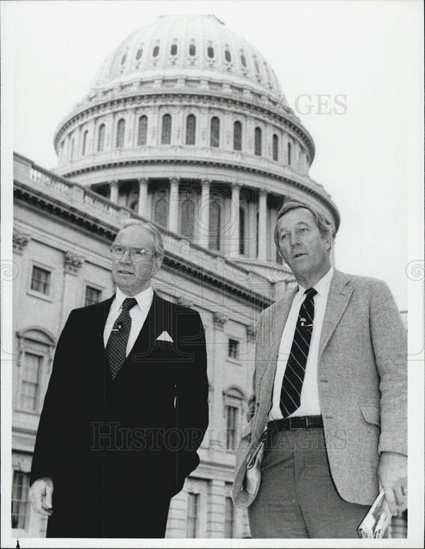 Anchor Roger Mudd and U.S. Rep. Jim Wright 1986 vintage promo photo ...