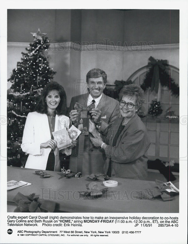 Gary Collins & Beth Ruyak Craft With Carol Duvall On Show Home 1991 ...