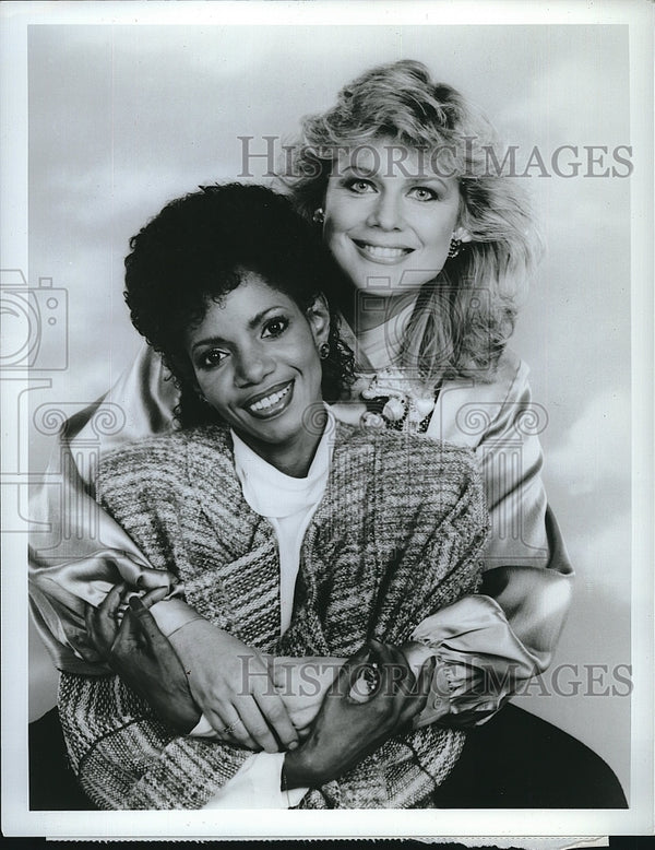 1986 Press Photo Actresses Melba Moore & Gracie Harrison in "Melba ...