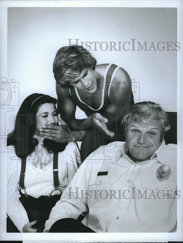 1982 Press Photo Kathy Maisnik Michael Dudikoff Brian Dennehy Star Of ...