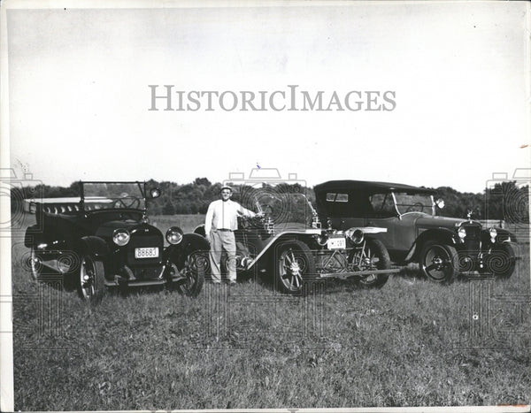 1949 Velie American Automobile Corporation - Historic Images