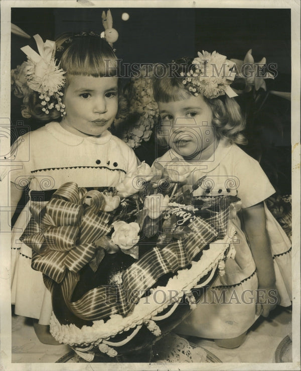 1957 Press Photo Giant Candy Easter Egg - Historic Images