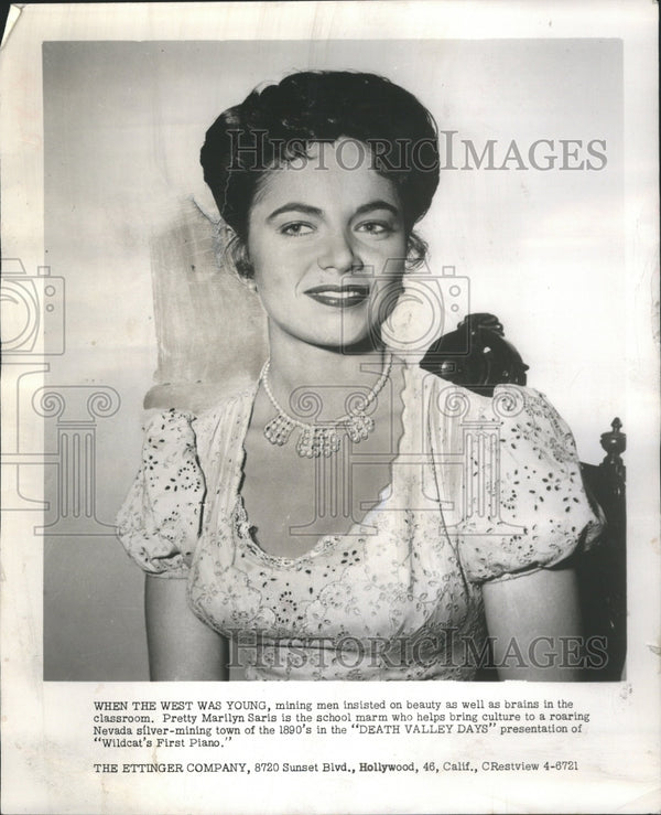 1955 Pretty Marilyn Saris - Historic Images