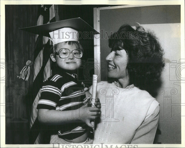 1986 Andy Mother Sharon Grill Sun Times - Historic Images