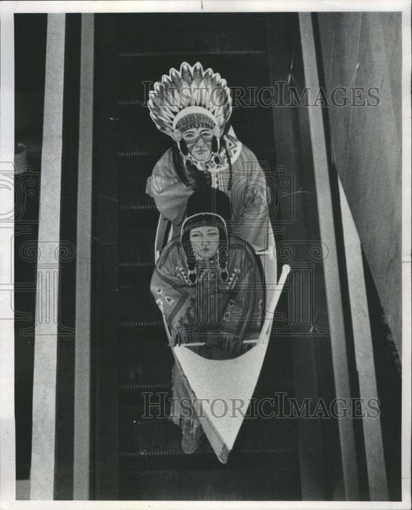 1976 Chicago Bell Bicentennial Costume - Historic Images