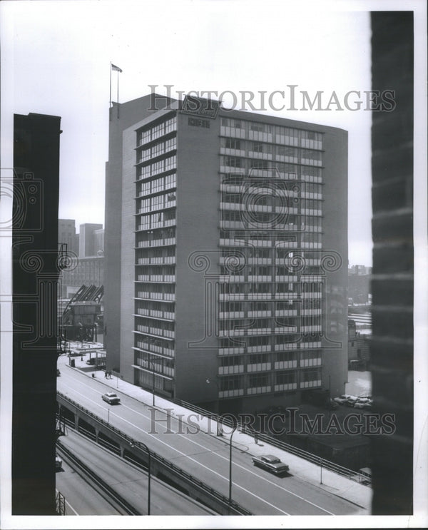 1961 America Fore Building Chicago Exterior - Historic Images