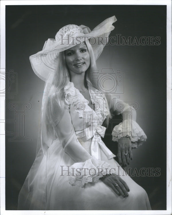 1975 John Rakolta CEO Walbridge One - Historic Images