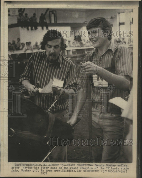 1972 Dennis Bucher smiles steer grand champ - Historic Images
