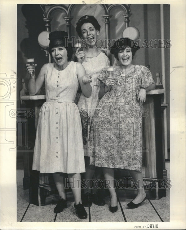 1962 Plays Dodo Denney Jenne Arnold Barbara - Historic Images