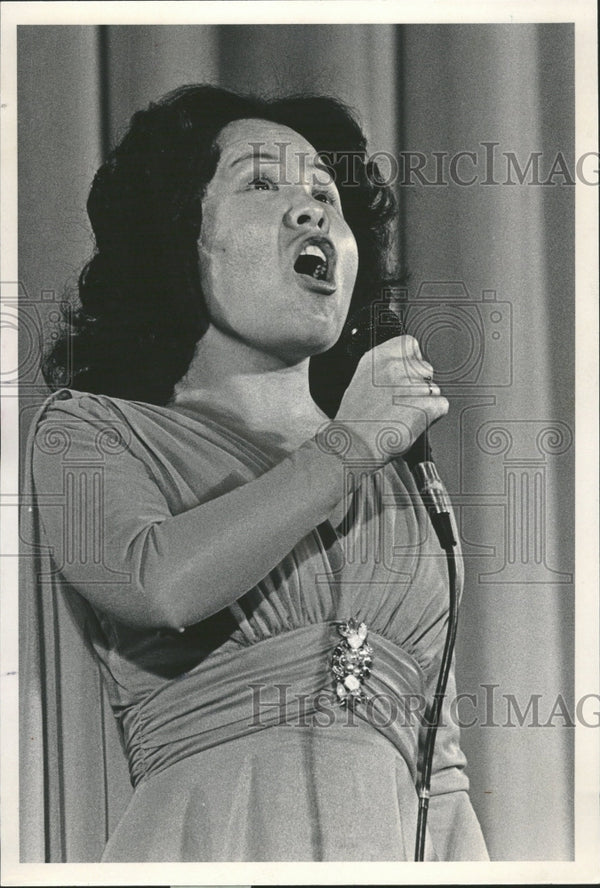 Kim Wickes,gospel singer - Historic Images