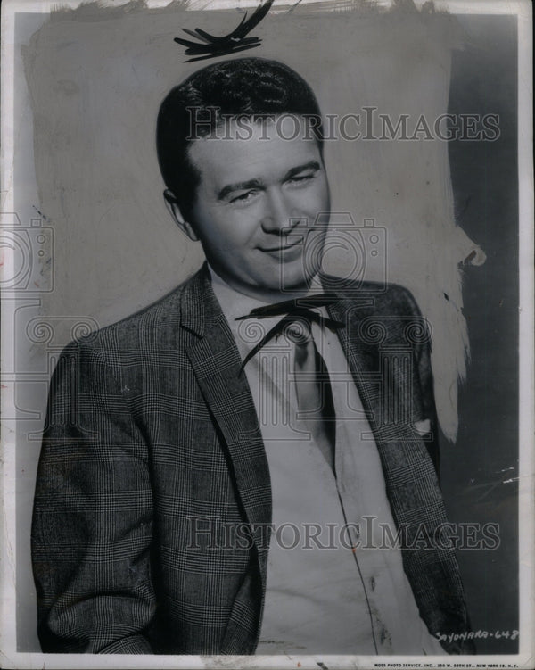 1957 Press Photo Red Buttons/Comedy/Academy Award - Historic Images