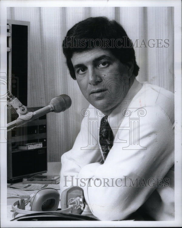 1976 Warren Pierce Radio Personaltiy - Historic Images