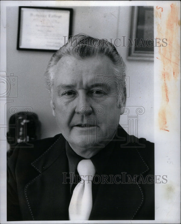 1977 Lieutenant Robert Heyer Lincoln Park - Historic Images