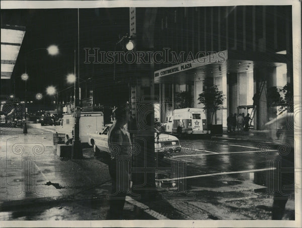1973 Press Photo Chicago/Bomb/Mid-Continental Plaza - RRV04121 ...