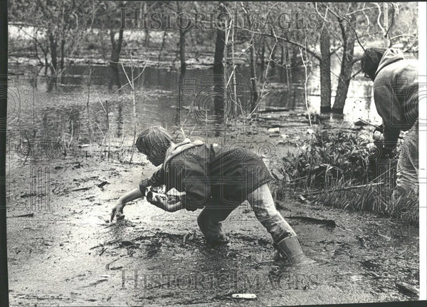 1978 Boy Scouts Des Plaines River Cleanup - Historic Images