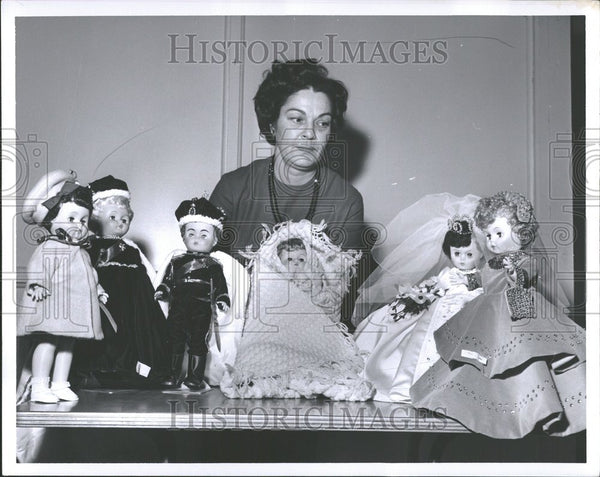 1965 Mrs Norman White Goodfellow Dolls - Historic Images