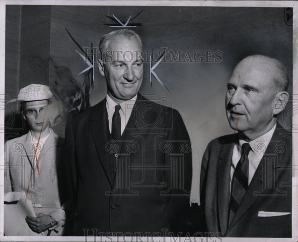 1967 Press Photo Harry Cunningham, Kmart Founder - RRW01765 - Historic ...