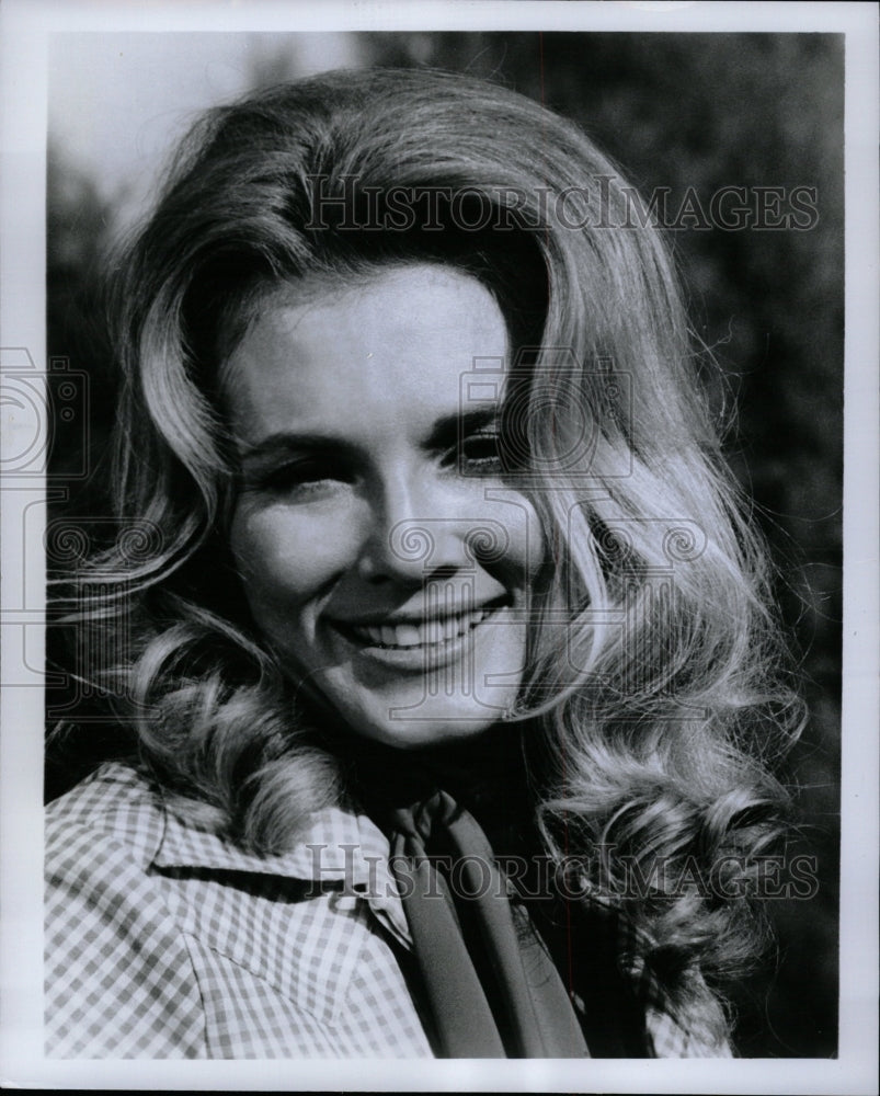 1973 Press Photo Beth Brickell America Smile Photograph - RRW11401 ...