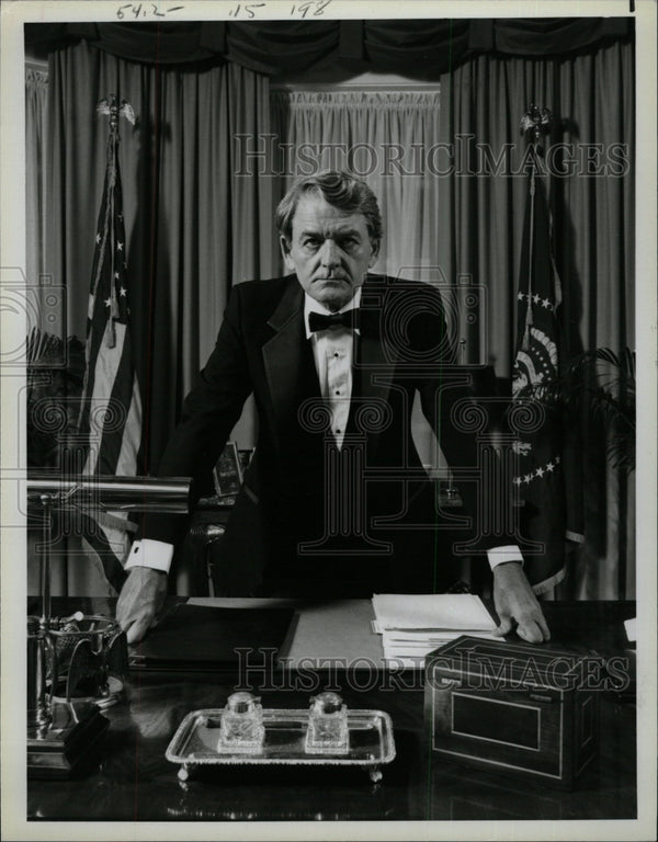 1986 Press Photo Hal Holbrook President Maxwell Monroe - RRW17441 ...