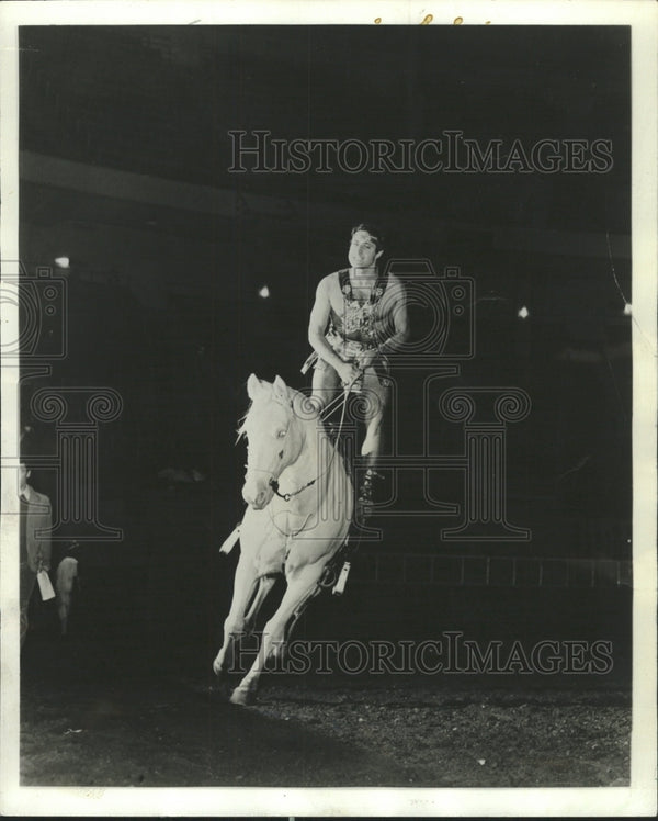 1966 Press Photo Skilled Horse Riders Chicago Stadium - RRW46687 ...