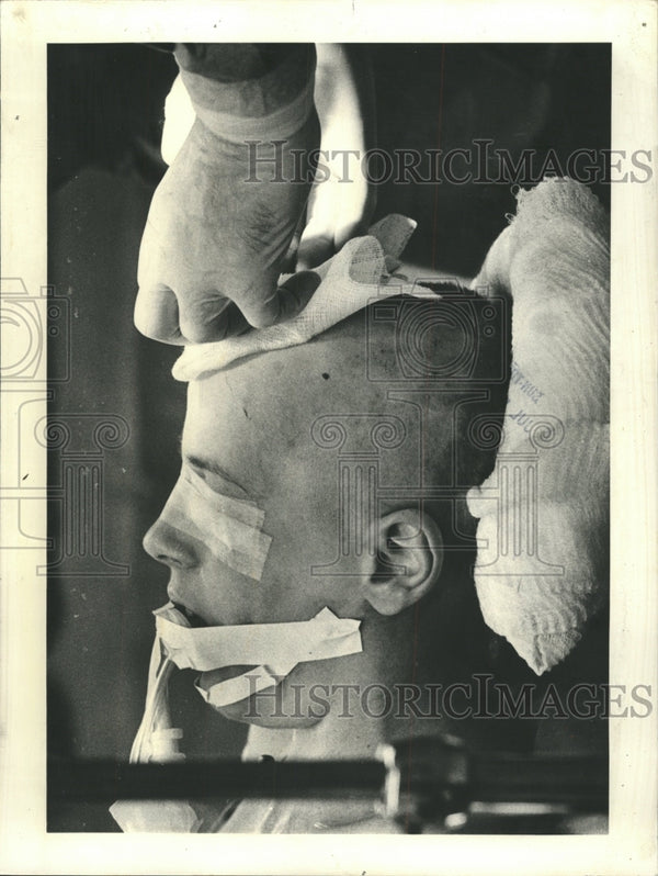 1976 Press Photo Surgery Brain Research Pavilion Center - RRW48209 ...