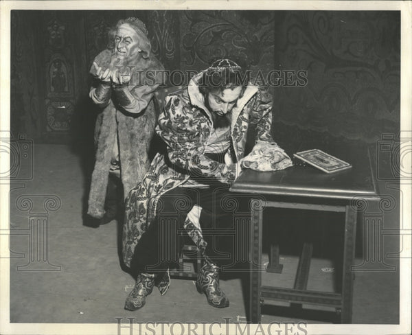 1958 Press Photo Mario Carus Boris Christoff Opera Play - RRW55011 ...