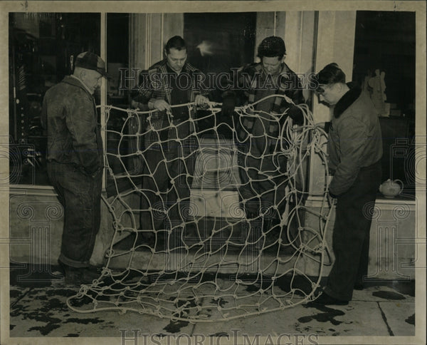 1949 Press Photo Gale Harris Daniel Leitch kenny Leitch - RRW60105 ...
