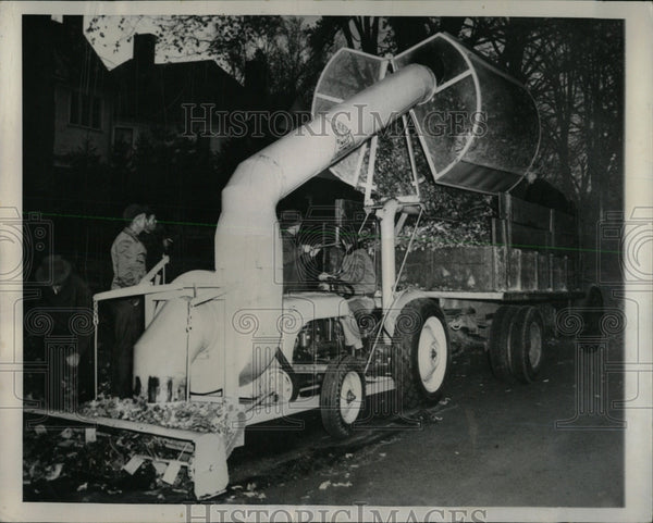 1949 Press Photo Phenomenal Machine Harry Clements - RRW61147 ...