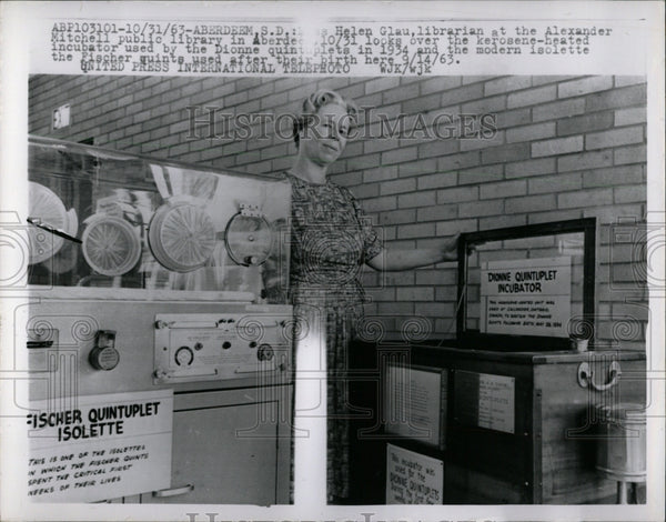 1963 Press Photo Helen Glau Dionne Fischer Quintuplets - RRW64165 ...