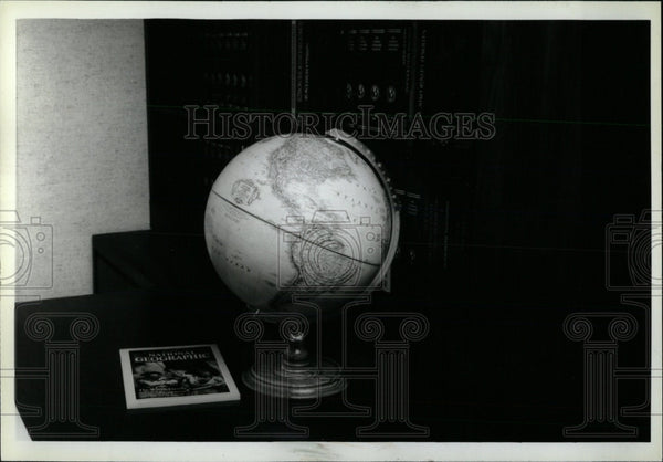 1992 Press Photo Riddiford Globe in Natl. Geographic - RRW69663 ...