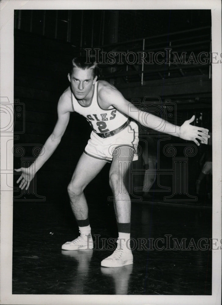 1953 Press Photo Harold "Hal" Kinard (Basketball) - RRW74199 - Historic ...