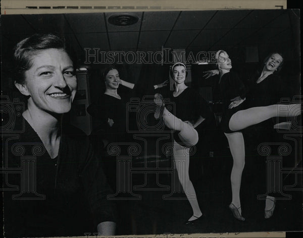 1972 Press Photo Brig Gen Thomas Bowen right American - RRW85635 ...