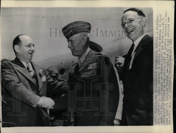 1945 Press Photo Courtney Hodges War Hero Ellis Arnall - RRW86169 ...