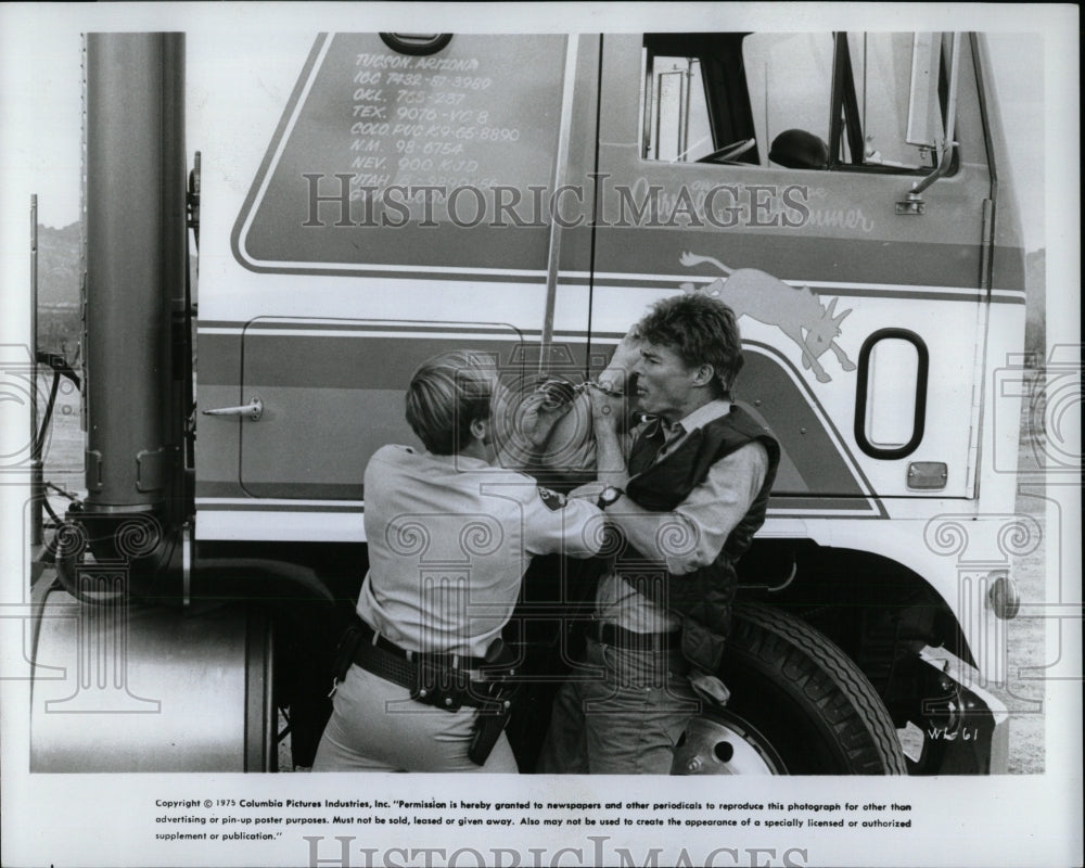 1975 Press Photo Jan Michael Vincent Blue Mule sheriff - RRW93633 ...