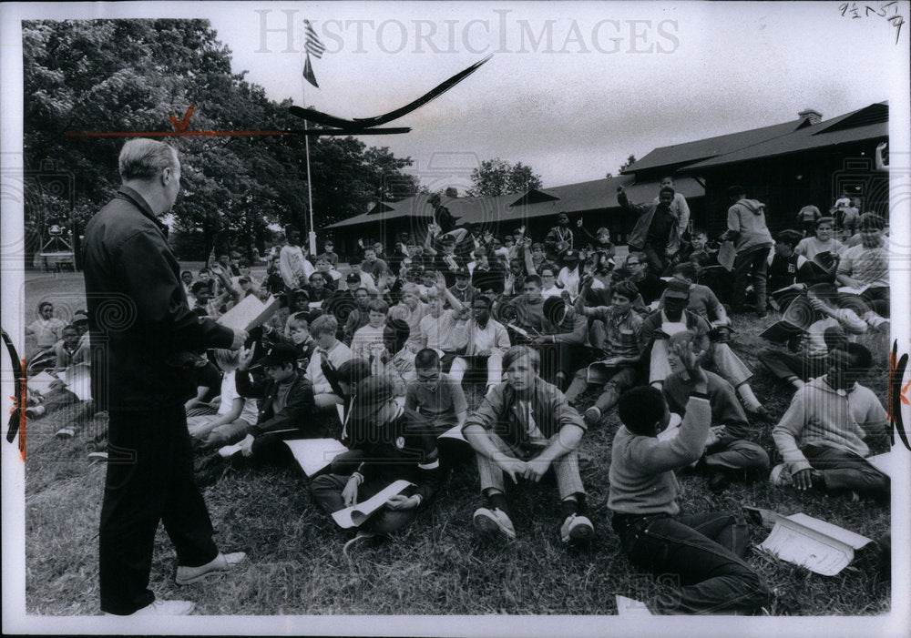 1969, Sergeant Terry McCool Teaches Campers - RRX03225 - Historic Images