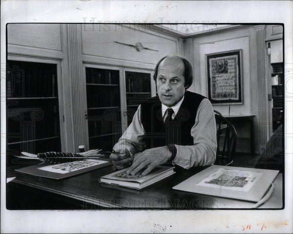 1981 Scribe Donald Jackson - Historic Images