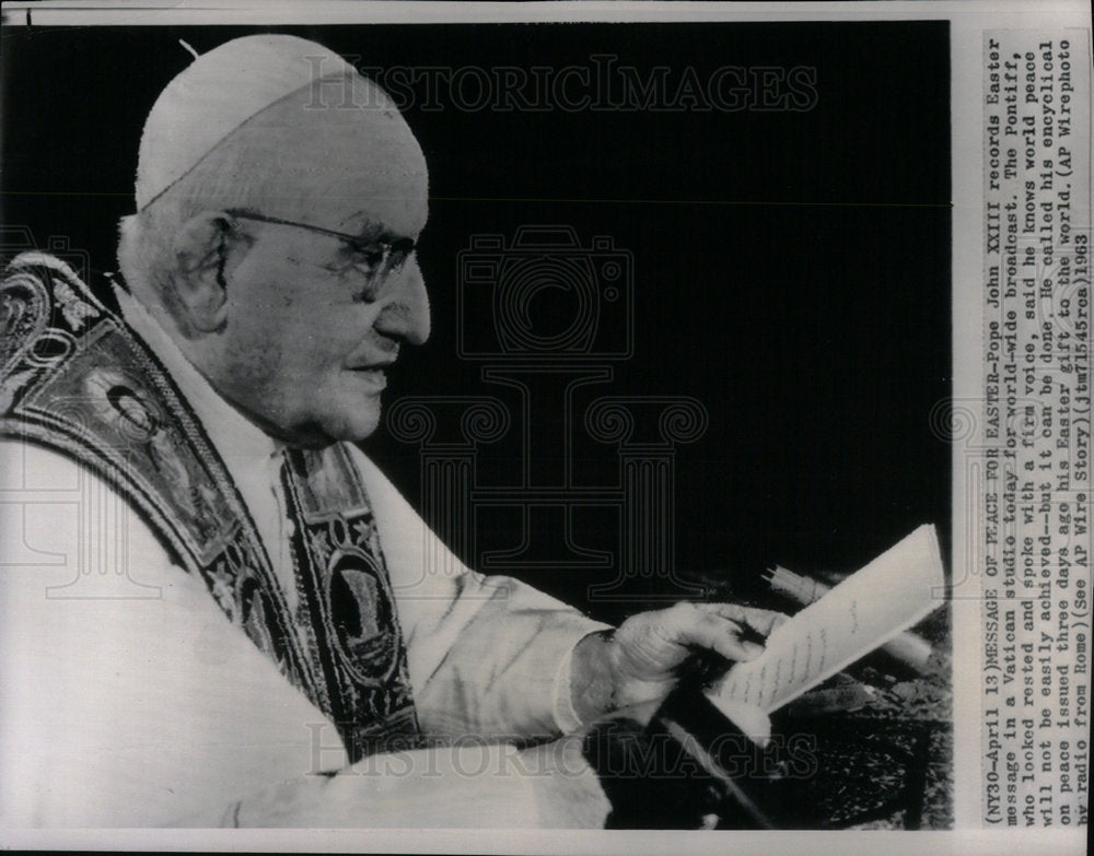 1963 Pope John XXIII Easter Vatican Studio - Historic Images