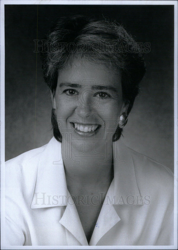 1995 Carol Fanning General Manager Audio - Historic Images