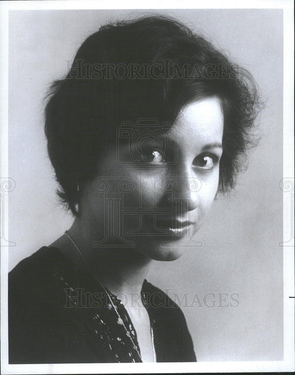 1978 Press Photo Janice Hall soprano smile black dress - Historic Images