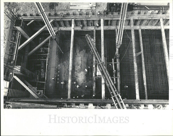1987 Press Photo World's Largest Concrete Building - Historic Images