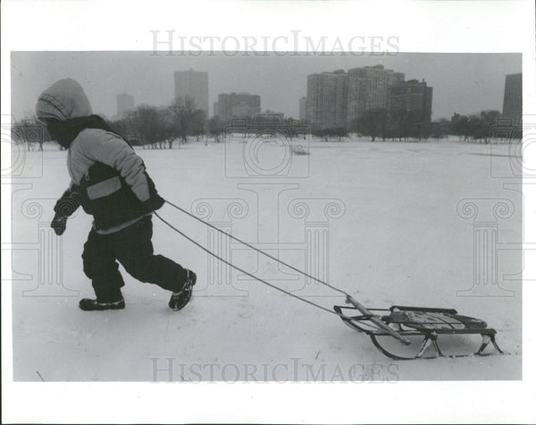 1993 Press Photo Snow Sled Montrose Harbor Chicago - Historic Images