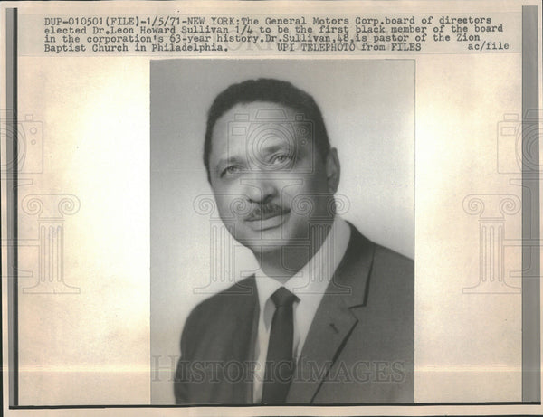 1971 Press Photo Leon Howard Sullivan General Motors - Historic Images