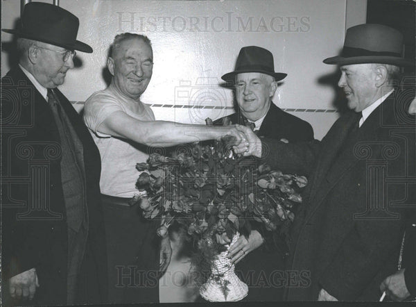 1944 Press Photo T. JOE CAHILL - Historic Images