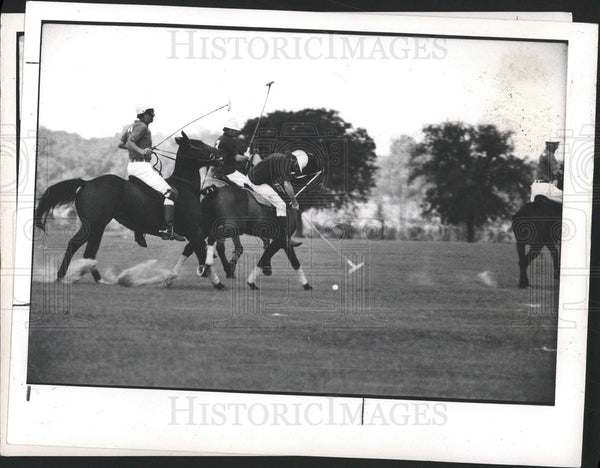 1975 Press Photo Tuck Turner's Excalibur for Match - Historic Images