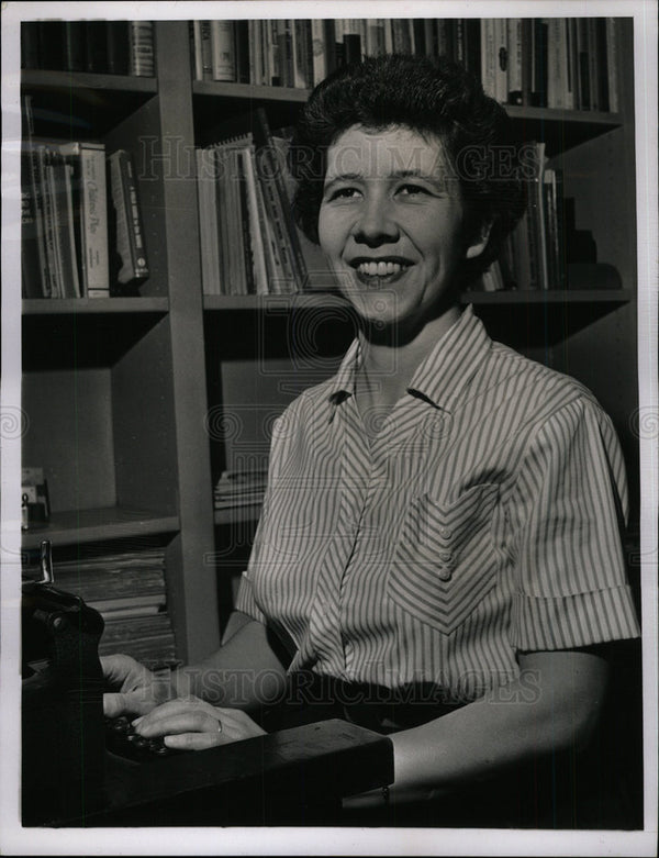 1960 Press Photo Phoebe Anderson Chicago Author Revampe - Historic Images