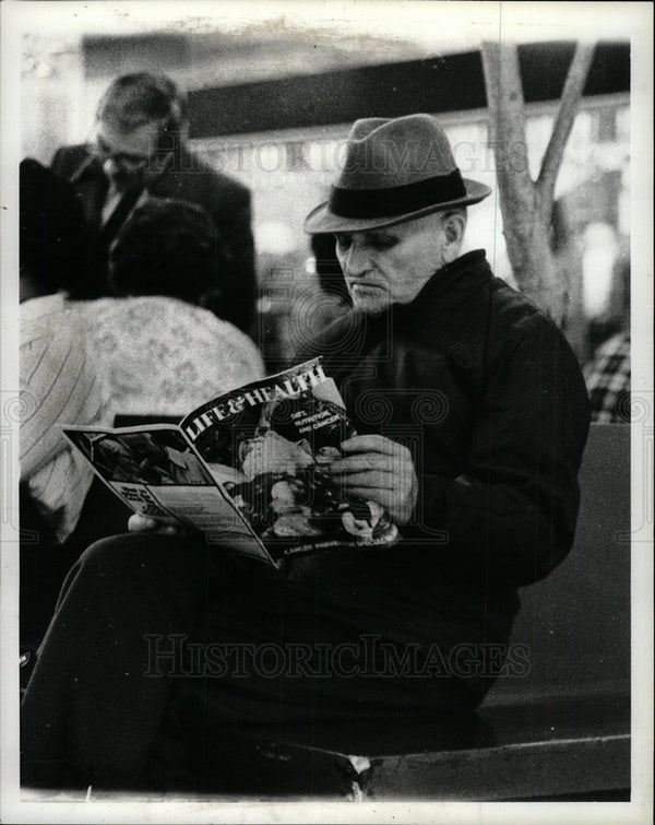 1979 Press Photo Mr. Floyd Thomas at Oakland Mall - Historic Images