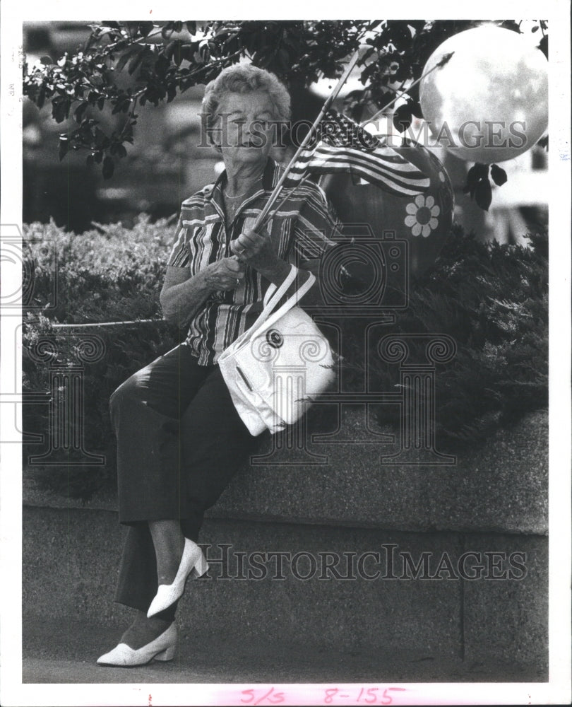 1983 Ann Killham Aurora Balloon Flag Parade - Historic Images